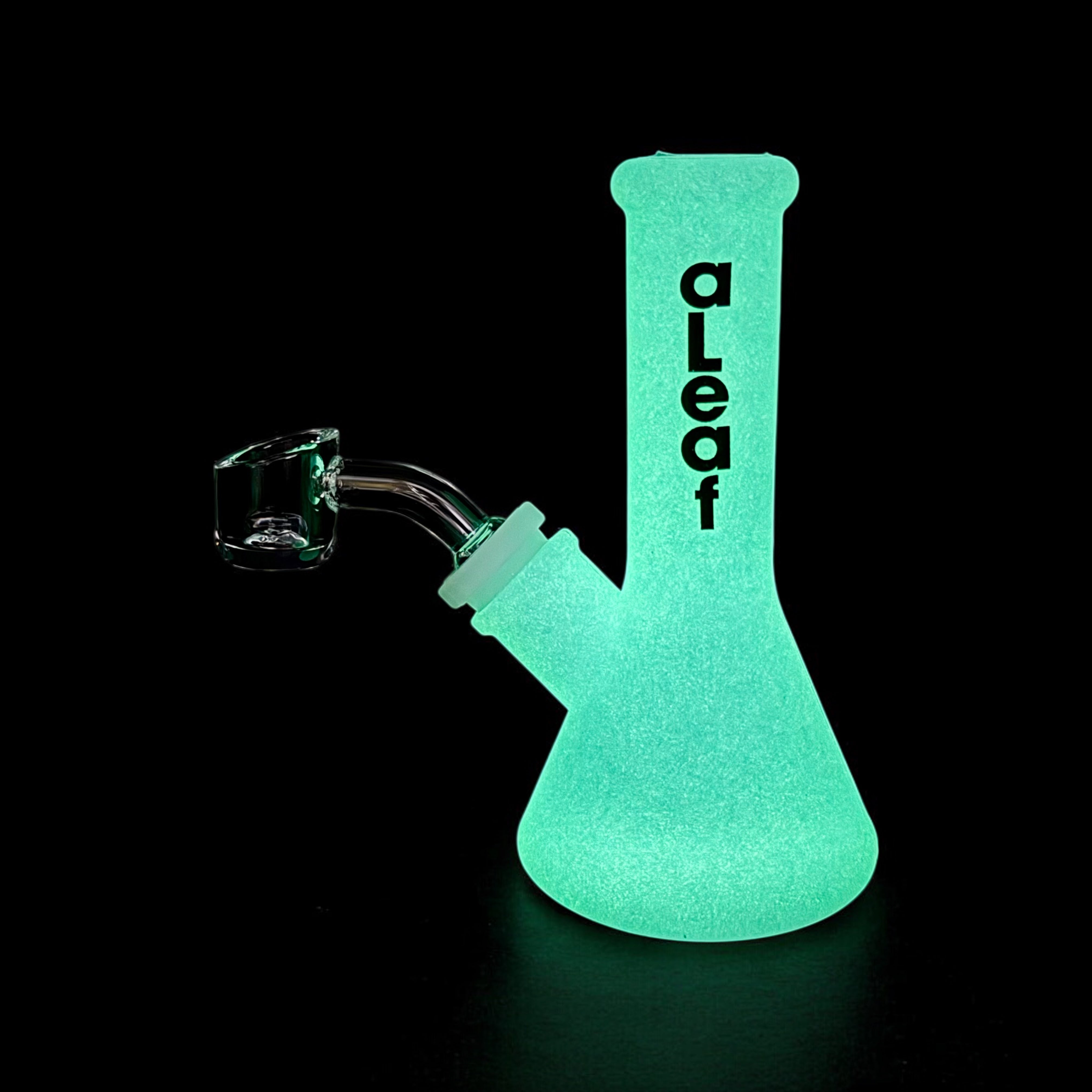 5” Glow in the Dark Silicone Mini Bong with Quartz Banger – US Shop